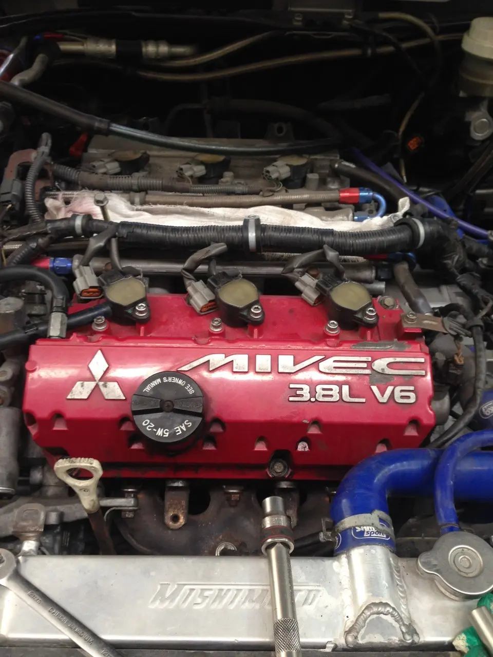 三菱 6G75 — AvtoTachki